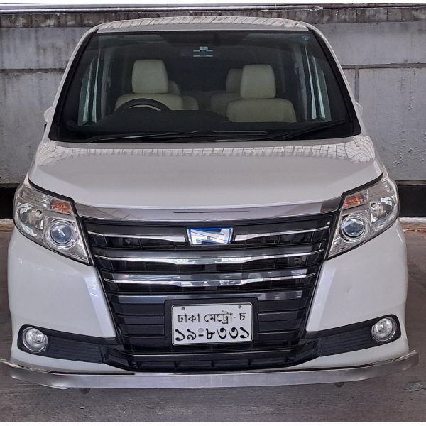 Toyota Noah G Hybrid 2014 Price in Bangladesh | BDStall